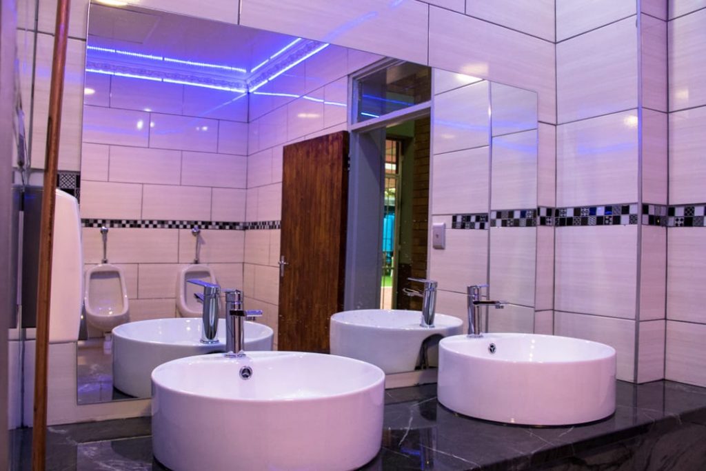 BUSINESSMAN KAGISO NKOMO RAISES THE BAR WITH KIMBERLEY’S LONG STREET ...